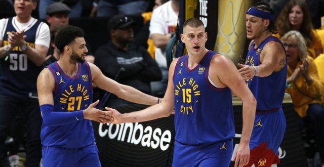 总决赛G5前瞻：掘金冲首冠＋约基奇冲FMVP 官方将彩排颁奖仪式_腾讯新闻