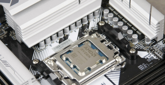 X3D黑科技带来压倒性帧率优势！AMD锐龙7 9800X3D首测_腾讯新闻