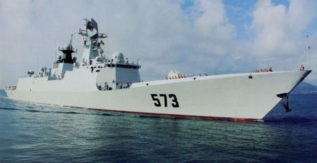 054A发射红旗16C画面曝光，护卫舰客串盾舰不是梦，054B还有惊喜_腾讯新闻