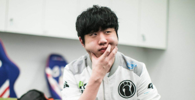 Duke接受采访，直言很怀念IG的时光，跟theshy和rookie还有联系_腾讯新闻