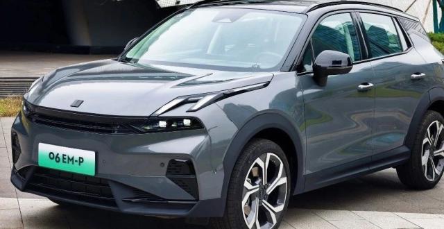 试2025款领克06EM-P：15万级罕有的机甲小钢炮！_腾讯新闻