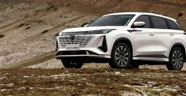 7月SUV销量：Model Y三连冠，CS75PLUS成燃油第一，H6终于进入前十_腾讯新闻