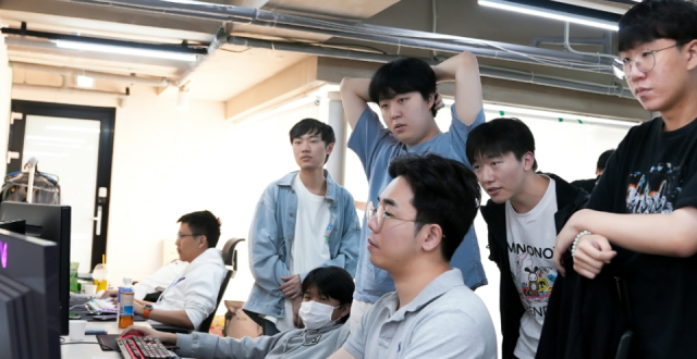 S13全球总决赛瑞士轮打响，BLG遇劲敌，WBG成大赢家_腾讯新闻