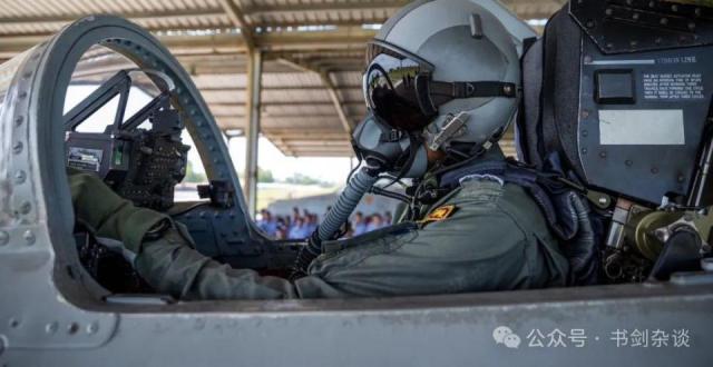 中国“最强歼-7”在海外：斯里兰卡歼-7GS，歼-7系列的巅峰作品_腾讯新闻