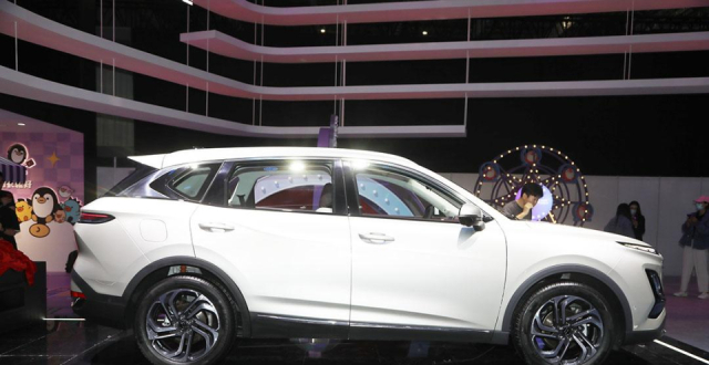 预算10万左右，空间更大配8155的奔腾T90对决哈弗H6，谁更值？_腾讯新闻