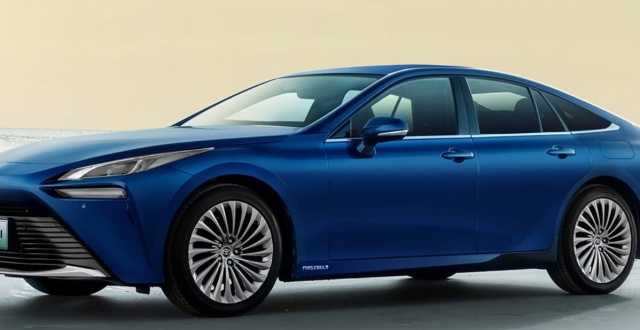 新款丰田 Mirai 汽车上市：氢燃料驱动、781 公里续航，74.8 万元_腾讯新闻