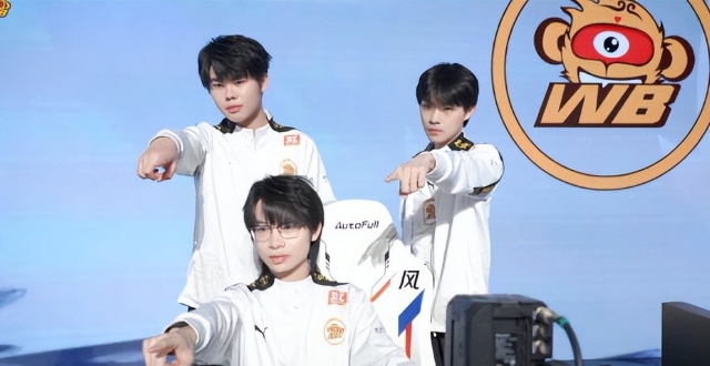 老林基本确定加盟WB，将执教第6位FMVP，梦之队投票反超久哲_腾讯新闻