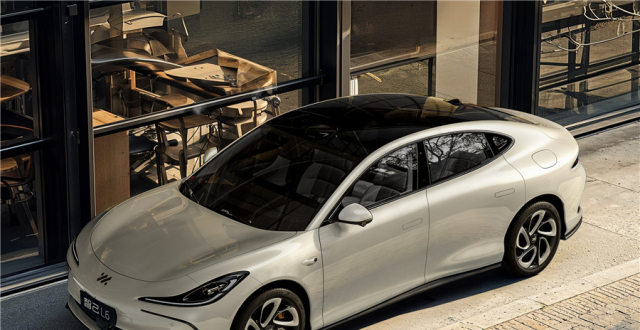 预售价23万-33万，固态电池版本续航超1000km，智己L6来了_腾讯新闻