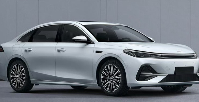 吉利造了一辆A7！续航2100km，长超4.9米，10万级即将上市_腾讯新闻