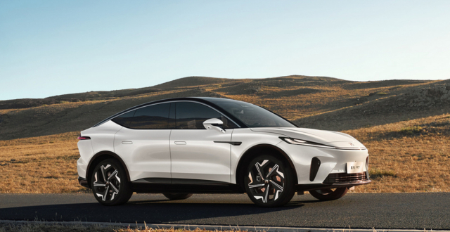 或定价21万？中大型轿跑SUV：新款飞凡R7，挑战小鹏G6_腾讯新闻