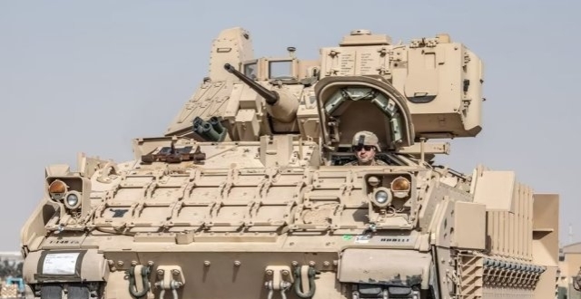 美国向乌克兰提供新一批军援 M7“布拉德利”BFIST将是力量倍增器_腾讯新闻