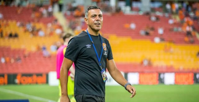 你挖来超级队医，我招募超级助教！上海两队冬歇期动作不断_腾讯新闻