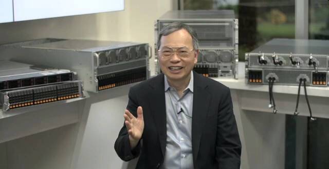 适配英伟达Blackwell全系列芯片 Supermicro推出可立即部署式液冷AI数据中心_腾讯新闻