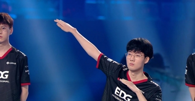 EDG痛失冠军AD，LCK光速官宣，Canyon选手，有可能会来中国_腾讯新闻