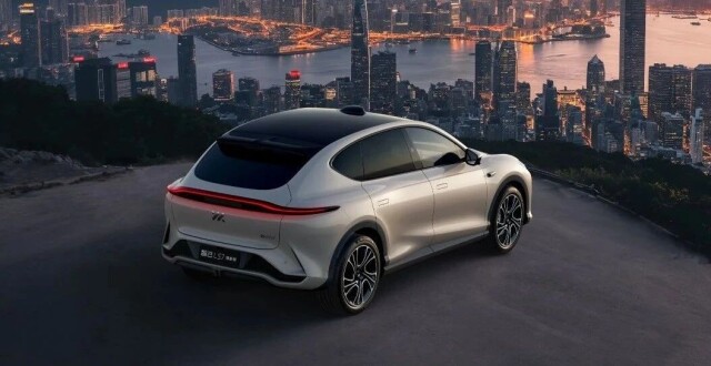 800V+四轮转向，智己LS7焕新版「新」在哪？_腾讯新闻