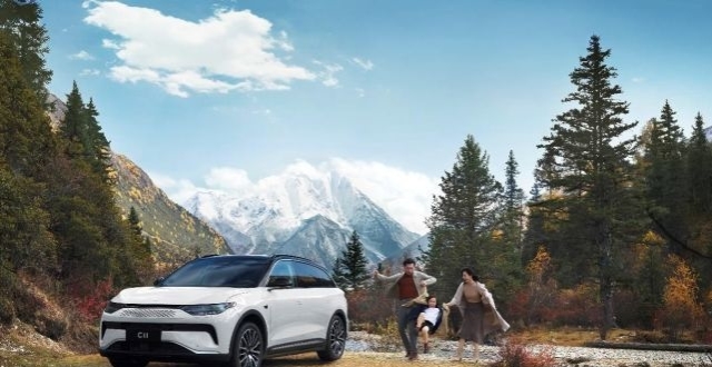 满配即顶配 285km纯电续航！零跑C11增程版正式发布_腾讯新闻