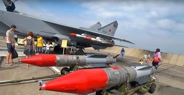 誓报中国PL-15一箭之仇，印度从俄罗斯买R37M远程空空导弹备战_腾讯新闻