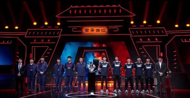 LNG战队全员出席夏决赛前发布会，GALA：我们三条路都可以打出对线差距_腾讯新闻