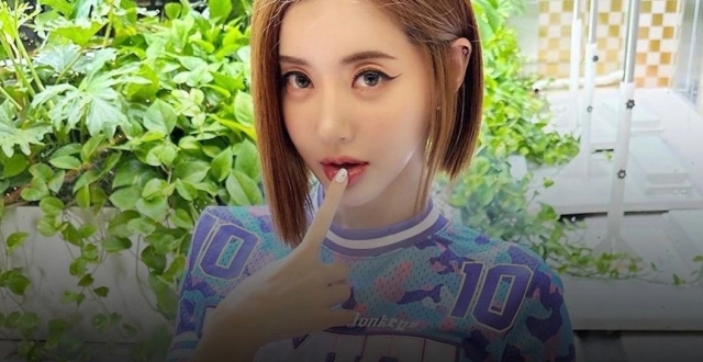 DJ Soda 最近在干嘛？公然 “舞刀弄棒”，还不忘晒 JK！_腾讯新闻