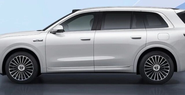 标配100度电/705km续航！问界M8纯电版8月上市，起售价是？_腾讯新闻