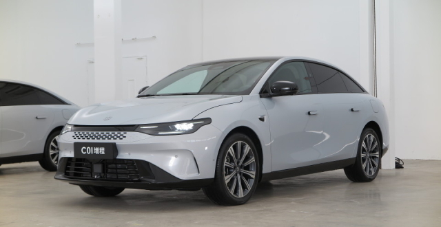 零跑C01增程即将上市！又一价格屠夫登场_腾讯新闻