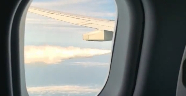 东航一航班突发故障紧急备降，空中放油画面曝光！公司回应：换机后已重新起飞_腾讯新闻