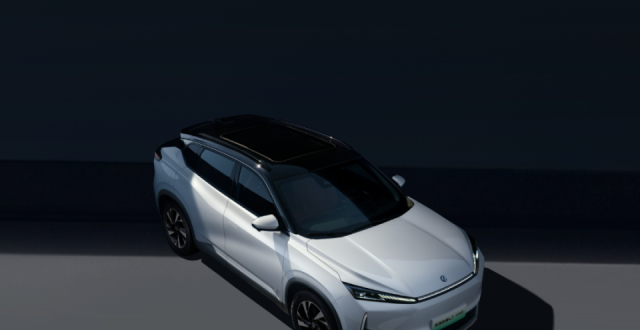 东风风神L7EV售10.99万起，续航518km_腾讯新闻