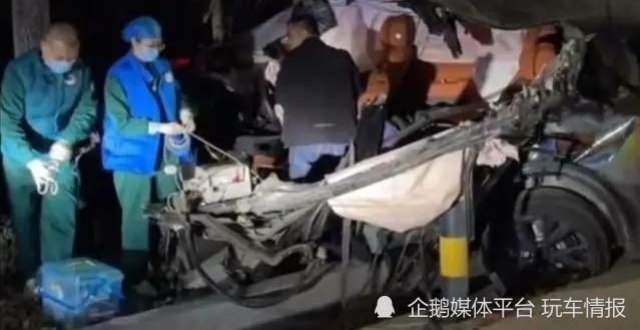 L7记录仪视频曝光！178km/h不是重点，重点是碰撞时的车速！_腾讯新闻