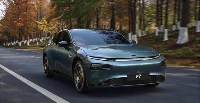 小鹏P7车主联名信曝光：近300人指控官方宣传的OTA升级未能兑现！_腾讯新闻