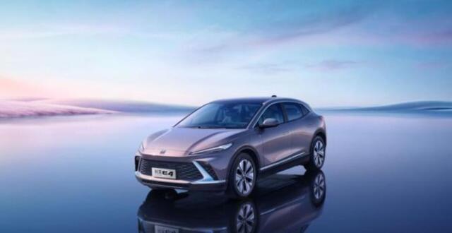 18.99万起 别克ELECTRA E4上市 CLTC最高续航620km_腾讯新闻