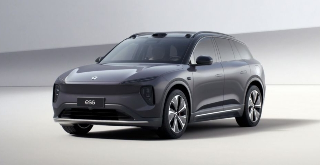 全新ES6和ET5T上市即热销，蔚来吹响全面反攻号角_腾讯新闻