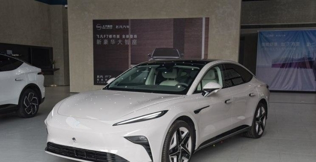 飞凡F7 C-NCAP碰撞测试喜获五星好评_腾讯新闻