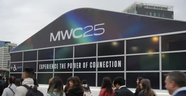 MWC25观察：无AI不网络！_腾讯新闻