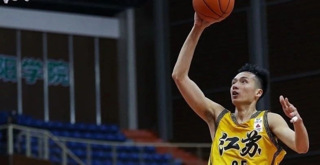 打NBL我唯唯诺诺，回CBA我重拳出击？_腾讯新闻