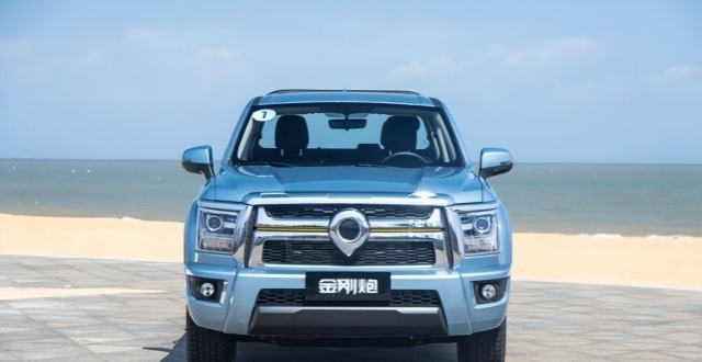 9.78万起售，标配2.0T＋6AT，还有四驱可选，长城金刚炮来袭_腾讯新闻