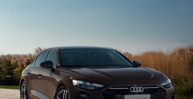 25.68万起 一汽奥迪A5L公布预售价 现款奥迪A4L优惠触底 该选谁？_腾讯新闻