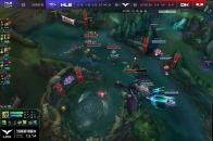 Zeka沙皇漂移推回Deft，Viper霞爆砍双杀，LCK冒泡赛精彩操作_腾讯新闻