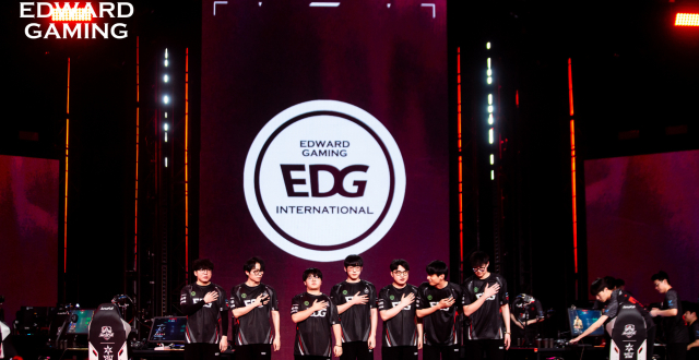 VCTCN：nobody防守爆发守点三杀，EDG击败FPX锁定A组第一_腾讯新闻