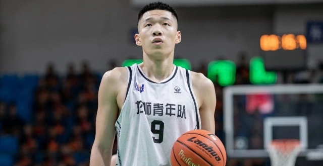 龙狮青训｜U21与CUBAL四强对抗赛 - 龙狮青年战胜太原理工！_腾讯新闻