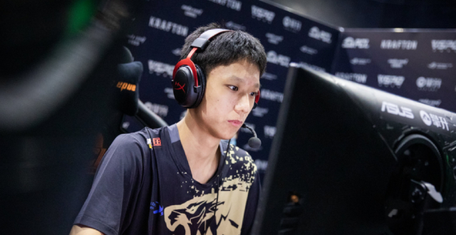 4AM公布季后赛首发阵容，17完全体继续上场，XDD身体状况堪忧_腾讯新闻