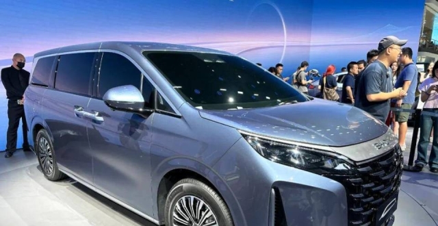 比亚迪全新MPV发布，大众全新SUV只售7.99万！成都车展这些新车真能打_腾讯新闻