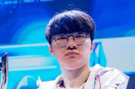 12月13日，在正在进行的TGA 2024颁奖典礼中，《英雄联盟》获得年度电竞游戏、 Faker选手获得年度电竞选手、 T1获得年度电竞战队_腾讯新闻