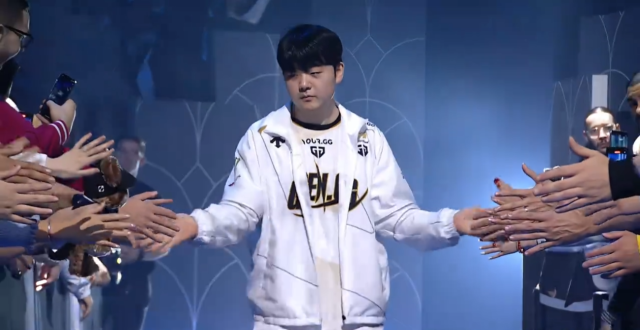 GenG真的打得过T1吗？六四开！更相信版本强的队伍_腾讯新闻