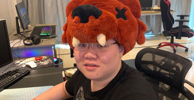 PDD担任DYU德杯主教练，曾培养出两个FMVP选手！_腾讯新闻