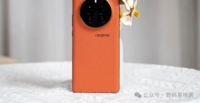 OPPO终于妥协了！骁龙8Gen3+12GB+256GB+120倍变焦仅3182元_腾讯新闻