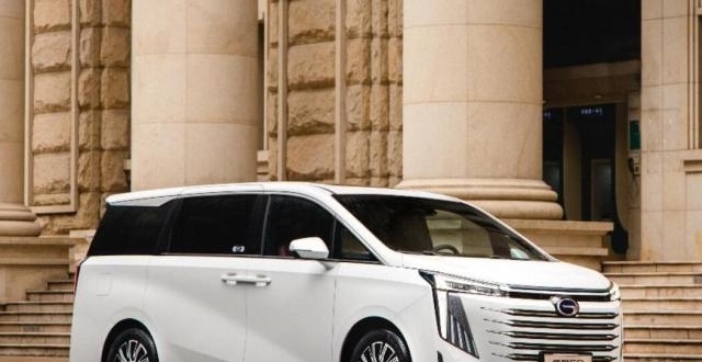 豪华旗舰MPV即将开启预售！上海车展亮相，广汽传祺E9官图发布_腾讯新闻