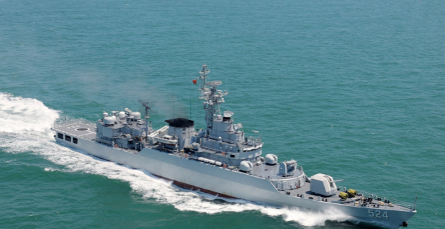 眼馋052D驱逐舰？港媒：中国将出口052DE驱逐舰，多国翘首以盼_腾讯新闻