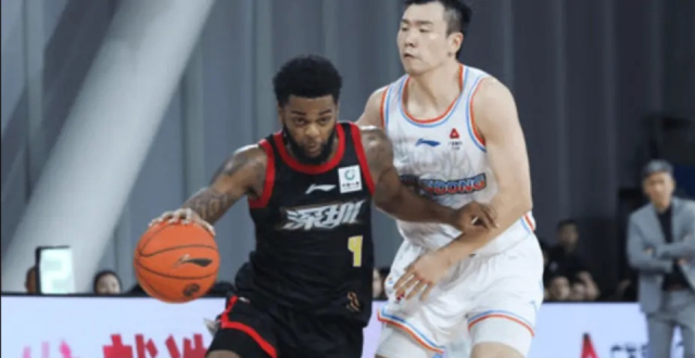 这也能洗？丁伟：张辉打CBA10年是个老实本分人 绝不会对梅肯恶意犯规_腾讯新闻