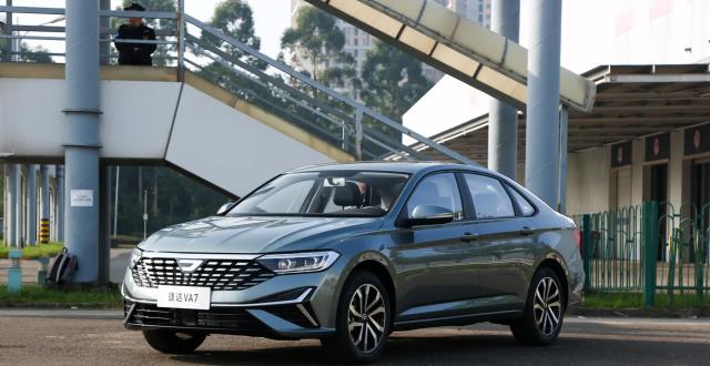 捷达VA7上市，1.4T+7挡干式双离合，不到10万起售_腾讯新闻