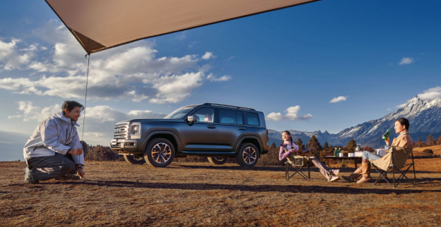 2.4T+9AT动力，8.8L油耗，二代哈弗H9柴油版23.39万元起售_腾讯新闻